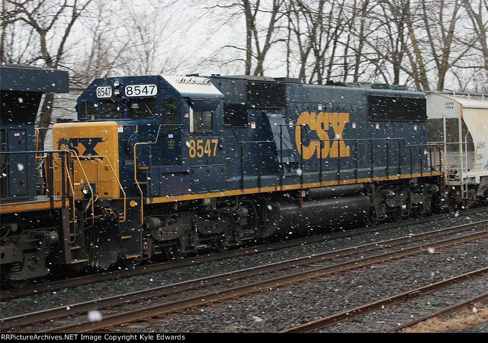 CSX SD50-2 #8547 on Q439-16
